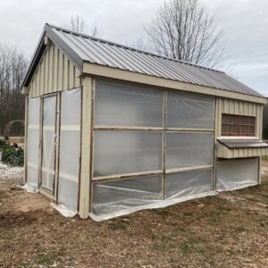 10 Smart Ways to Winterize Chicken Coop & Run
